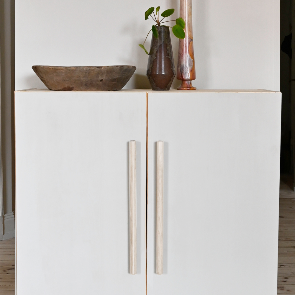 Felix 400 Walnut finish - Handle in ash wood