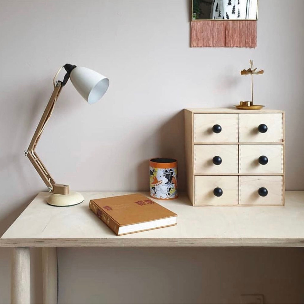 Bill 40Ø Cloudy Pink - Knauf in Eschenholz